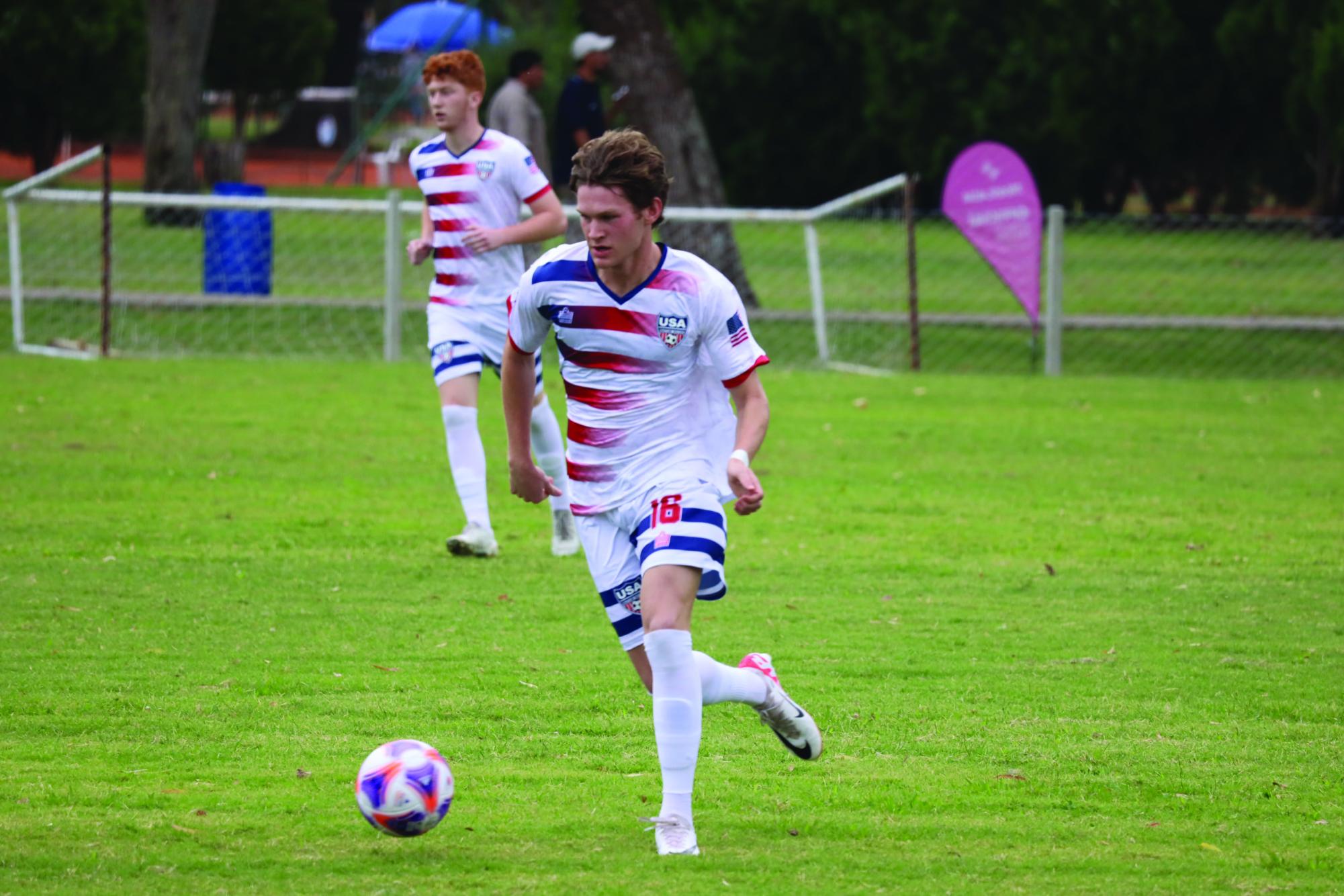 Senior Spotlight: Zander Kennedy – The Evergreen Online